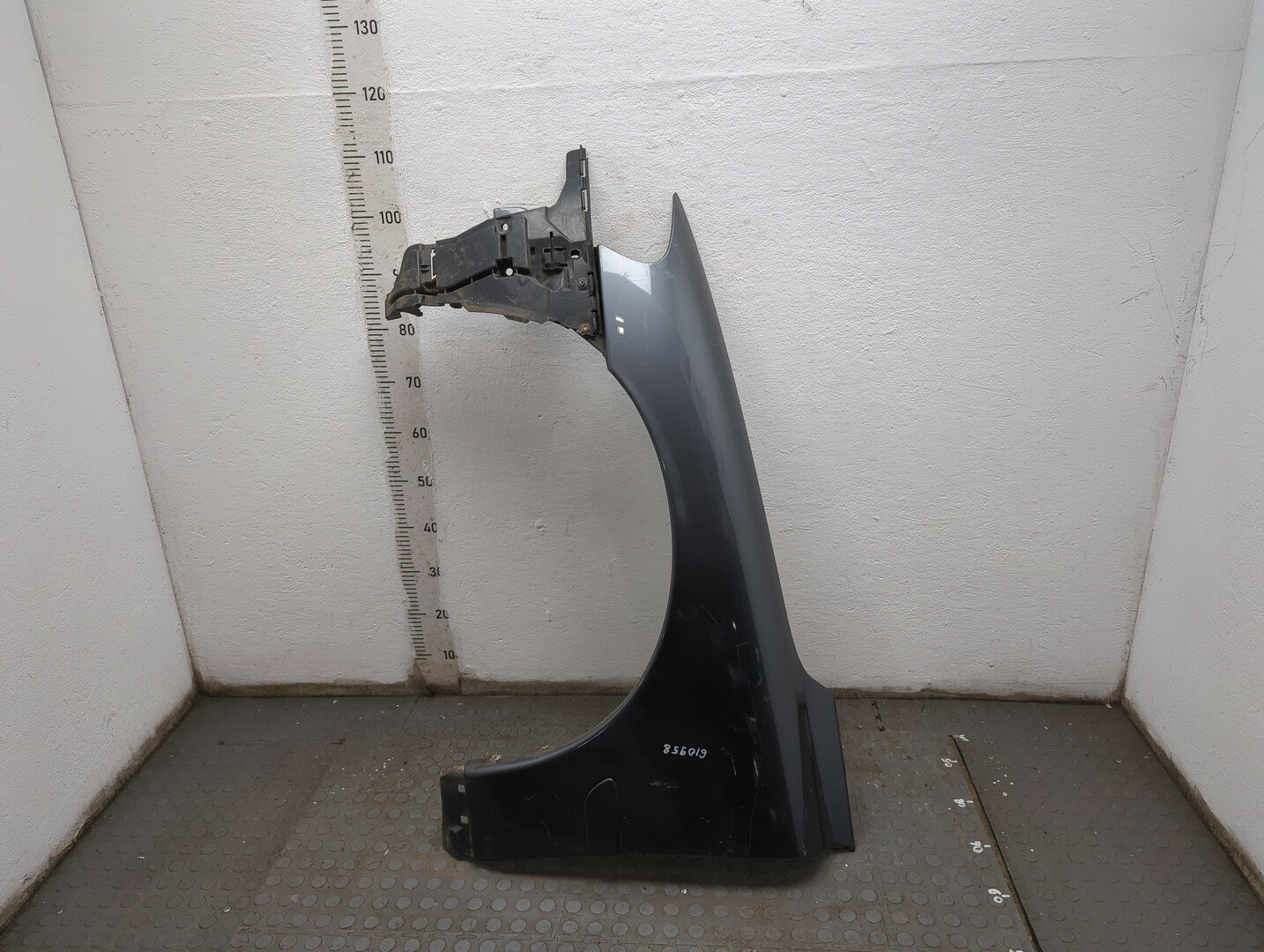 Крыло левое переднее Volvo V70 Б/У