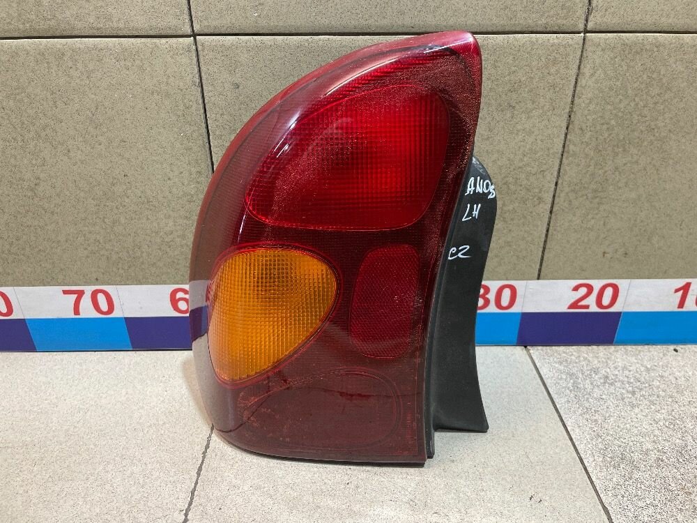 Фонарь задний левый Chevrolet Lanos