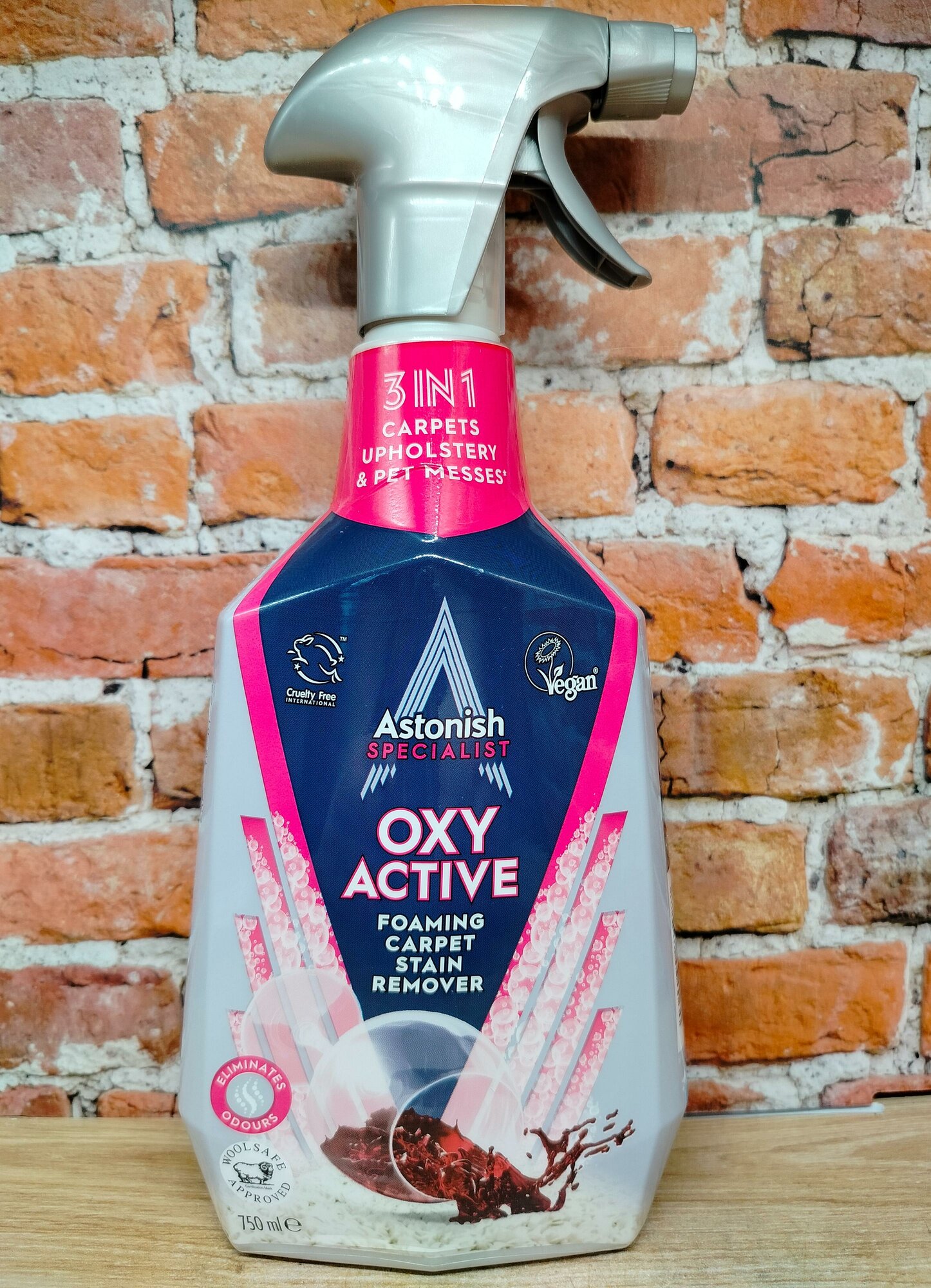 Astonish Oxy Active Foaming Carpet Stain Remover Активный спрей-пятновыводитель 3 в 1 для чистки ковров, обивок и лежанок для животных 750 мл