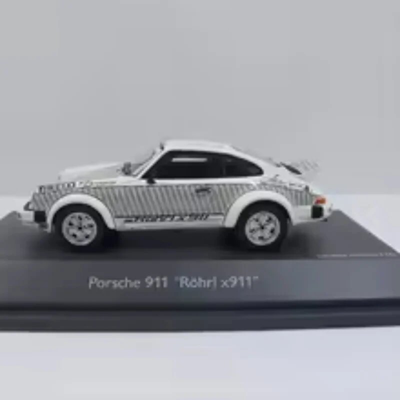 Коллекционная модель автомобиля HI-STORY Porsche 911 Roadster 1:43