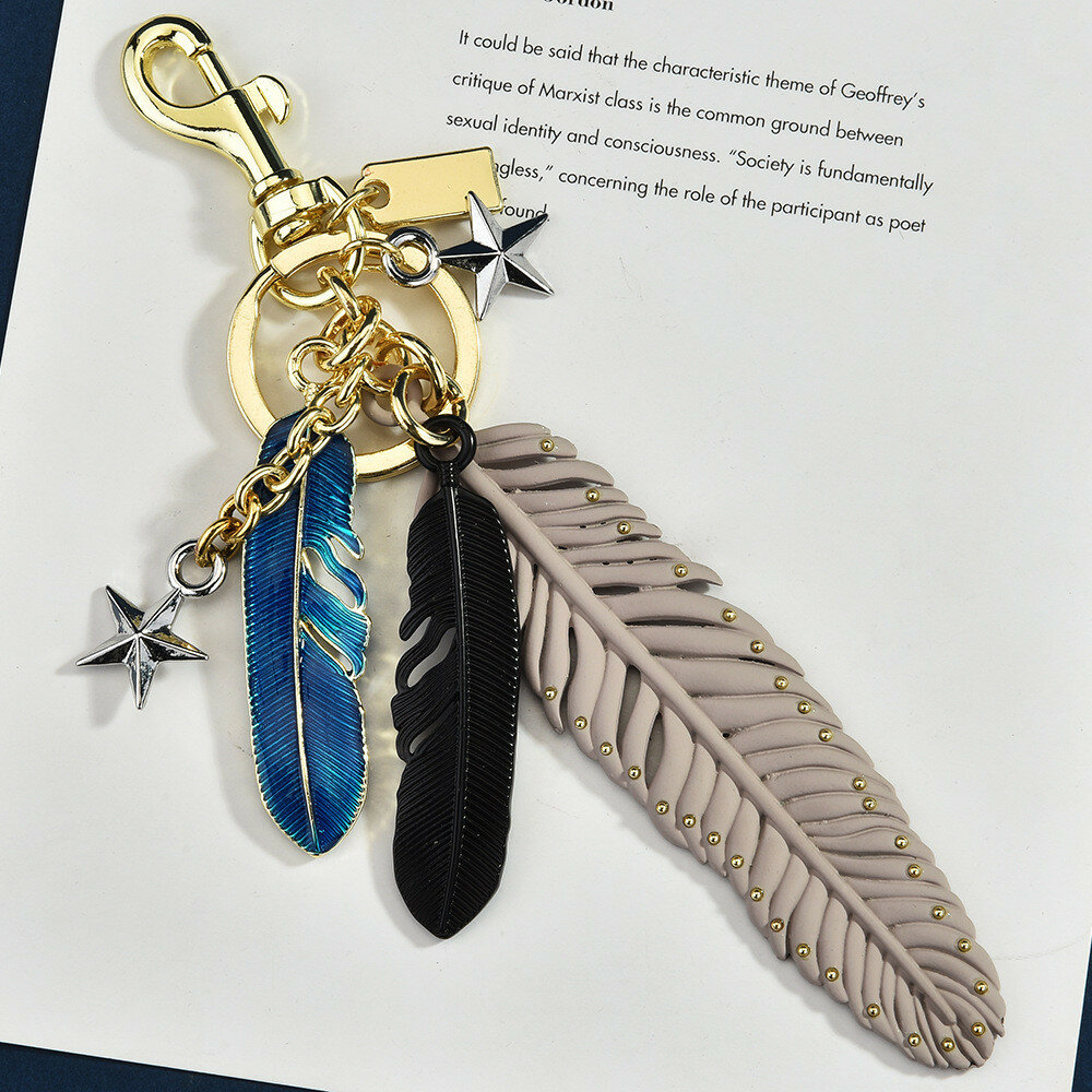 Брелок для сумки feather с металлической цепочкой и украшением звезда вишня индивидуальные аксессуары серо-голубой