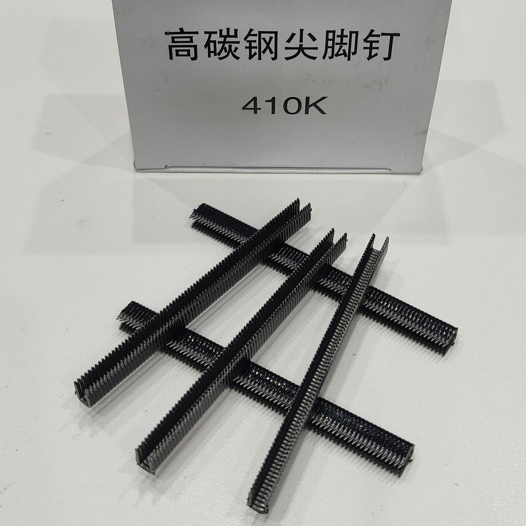 Скобы 410К для плетения мебели из ротанга, 5000шт