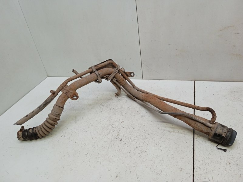 Б/У бензобака, Тойота Камри V40 Горловина топливного бака Toyota Camry 2006 ACV40, GCV40, V40 208029 TOYOTA арт. 7720133280