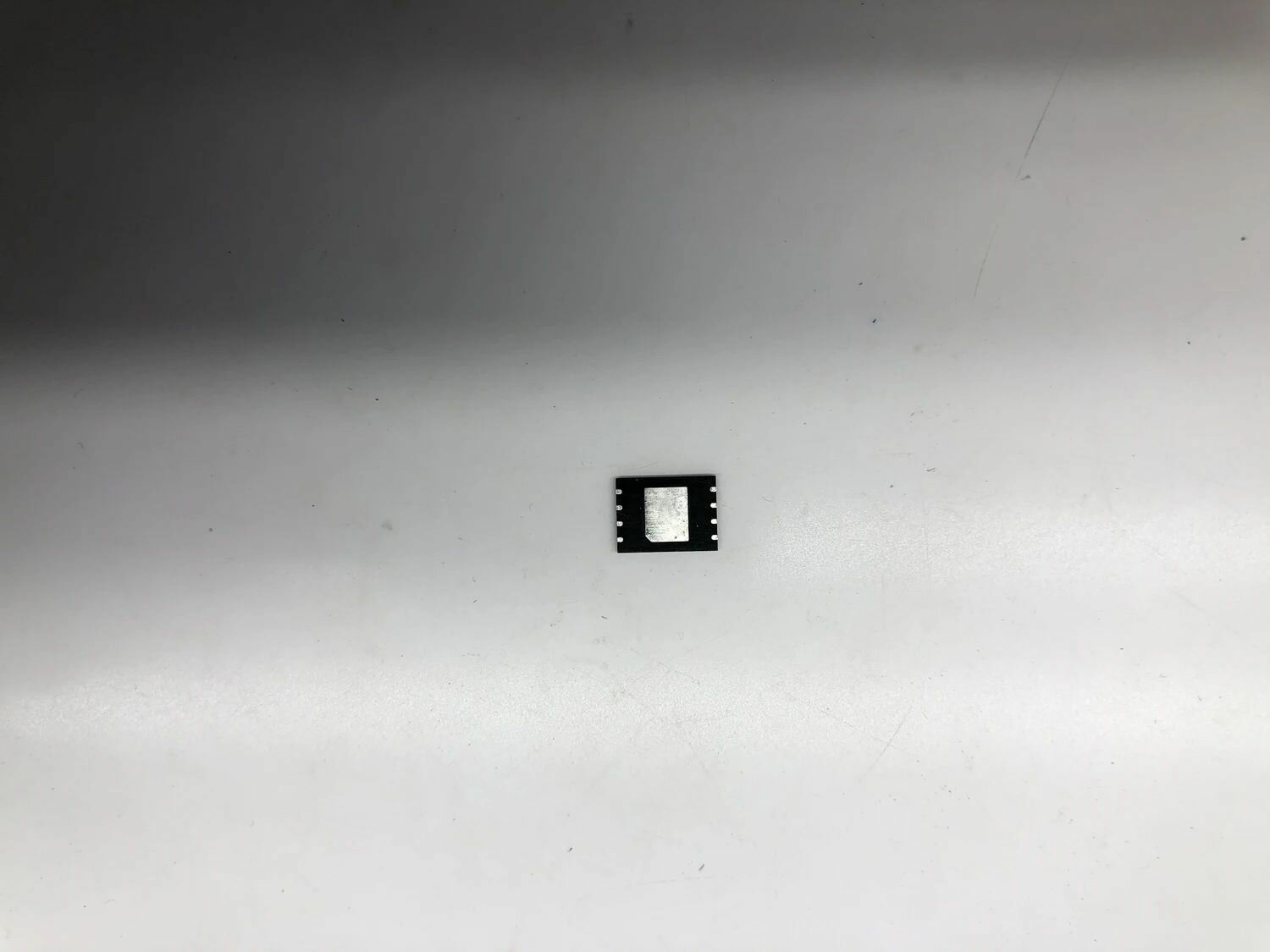 Микросхема памяти GigoDivice AP2020 25R256YIG U93437 GD25R256DYIG GD25Q256DYIG 25R256 32M QFN6MX8M Микросхема арт. 11438