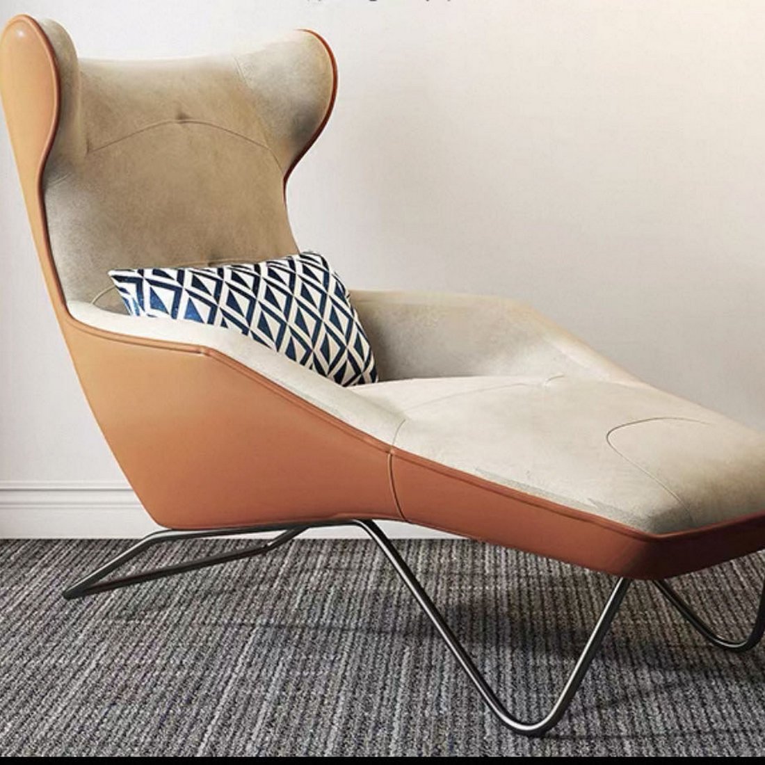 Интерьерное кресло-шезлонг на металл каркасе Ferruccio (оранжевый + молочный)