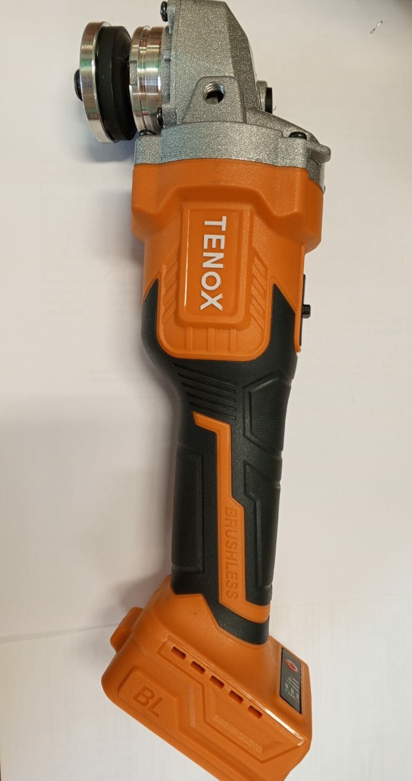 УШМ аккумуляторная бесщеточная Tenox, 125мм, 21В, 4Ач, 2 акб