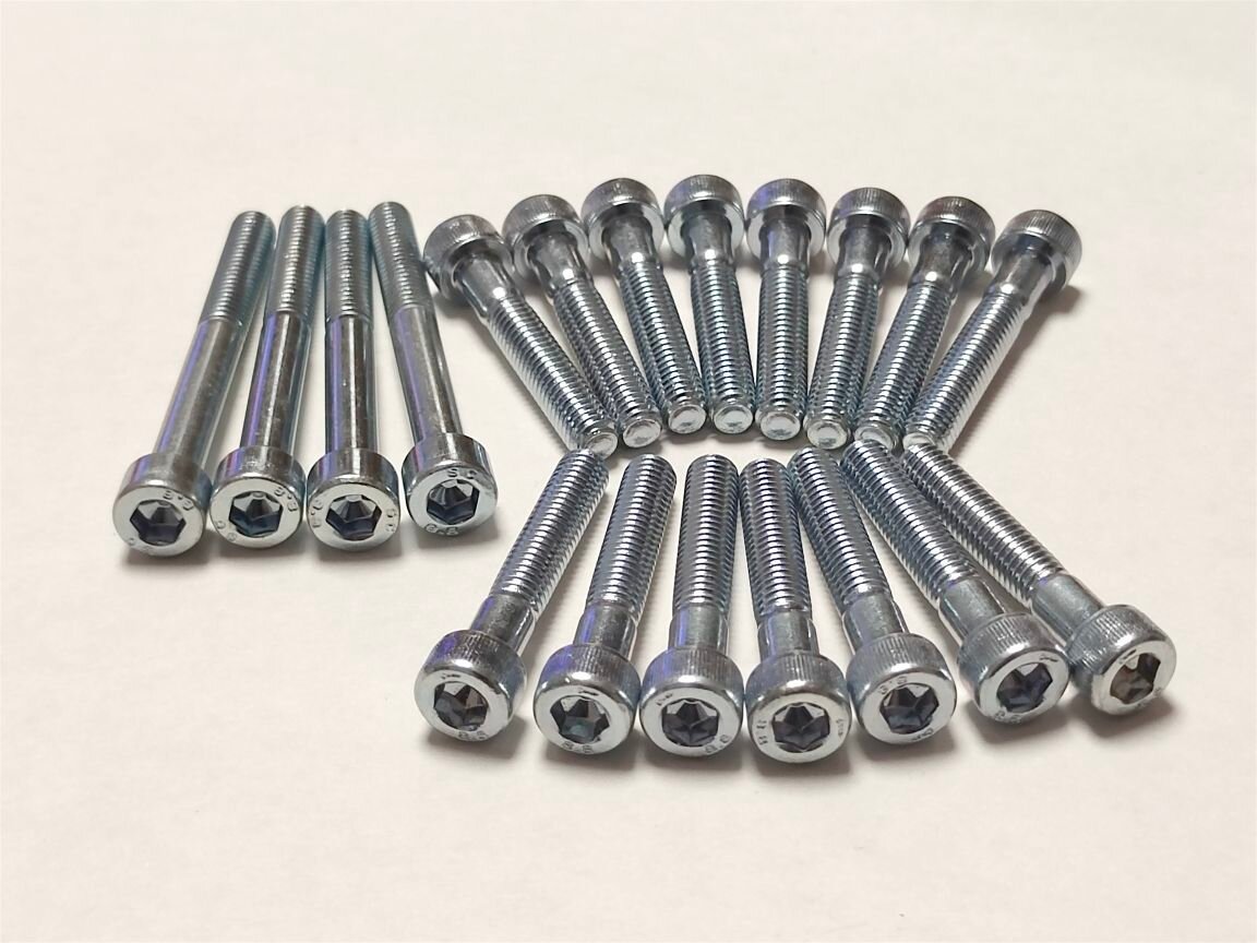 Мотоцикл ИЖ Набор винтов картера Иж Юпитер 5 с цилиндрической головкой (19 шт.)