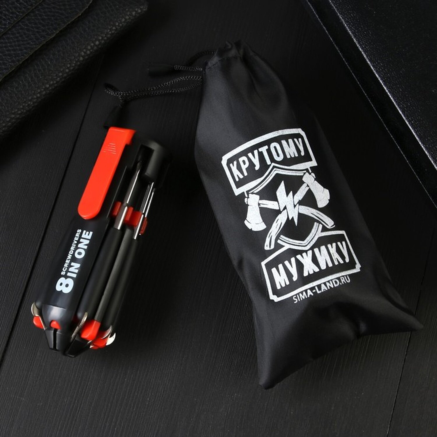 Фонарик мультитул "Крутому мужику", 8 в 1, пластик, цвет красный/черный