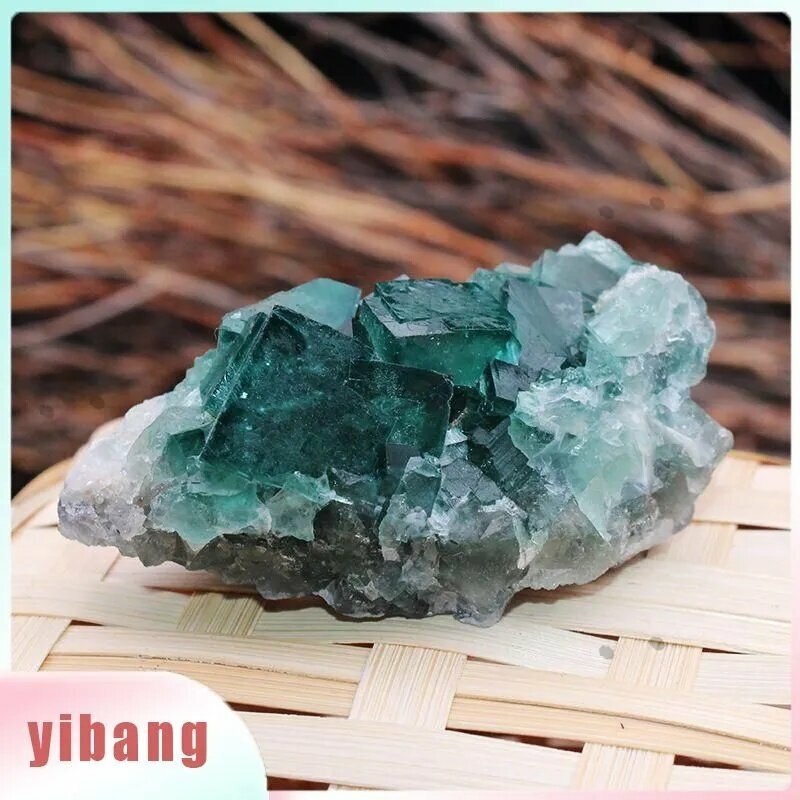 Друза зеленый Флюорит , натуральный камень, вес 140-200 гр