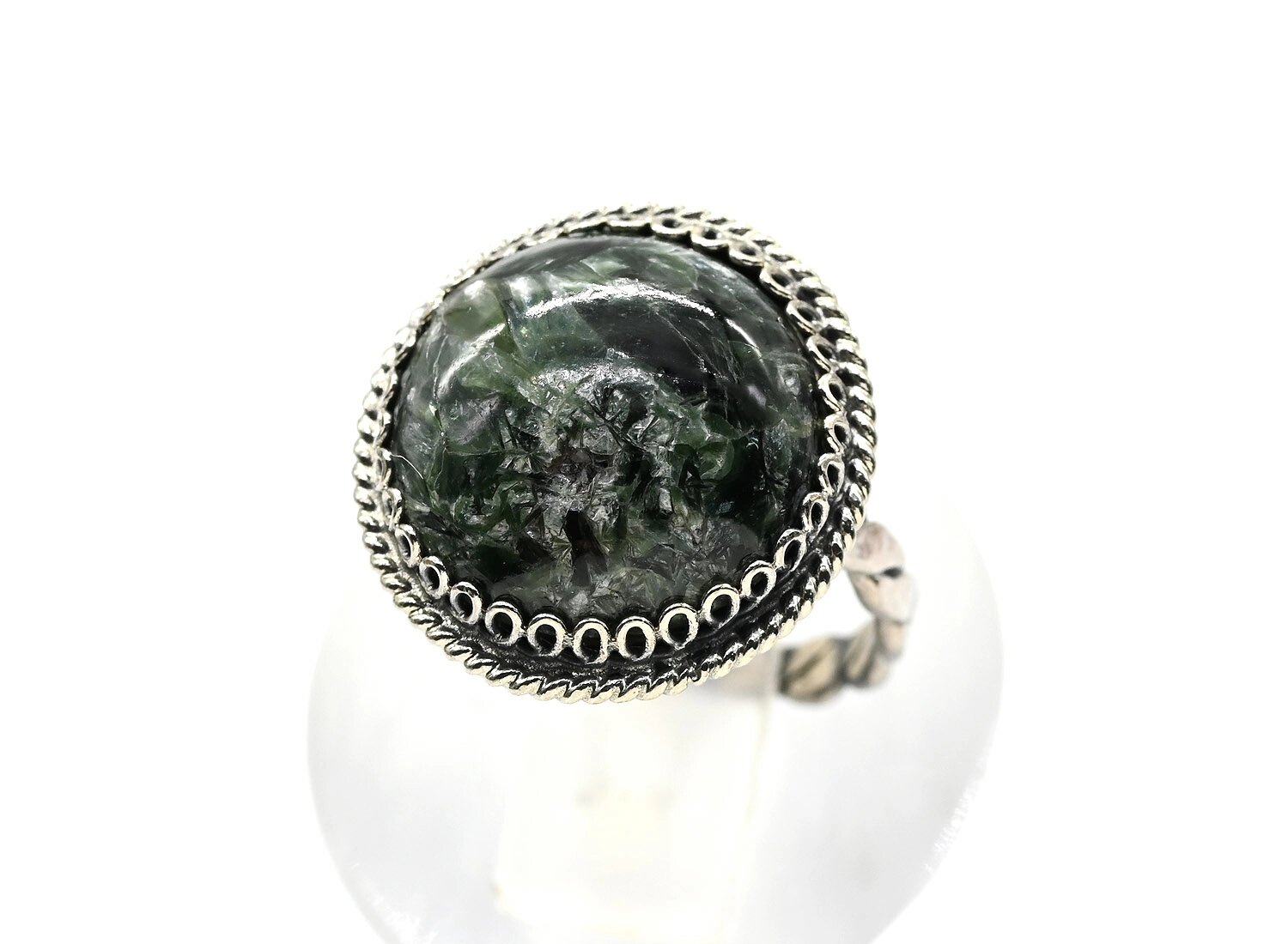 Кольцо, серафинит