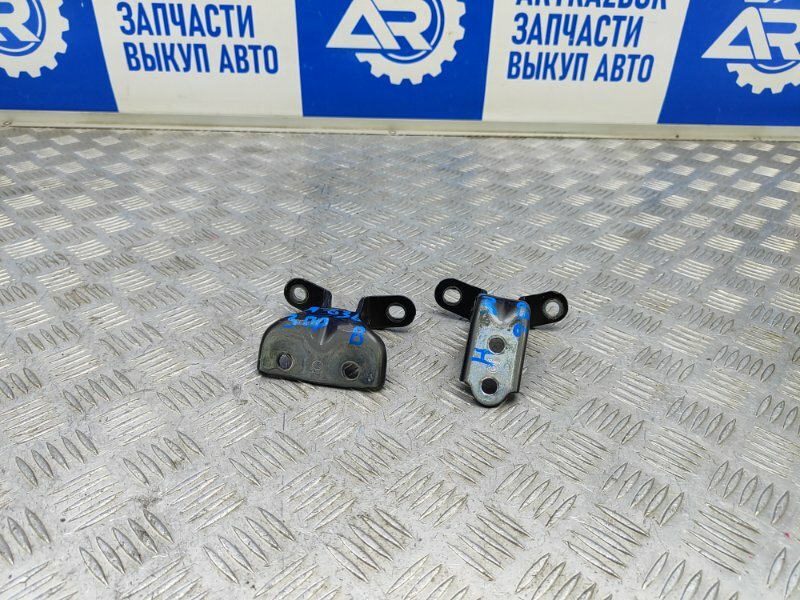 Б/У Петля двери задней правой Hyundai I30 GD / Хендай I30 GD 1.4 G4FA 100 Л.С. хэтчбек 2012