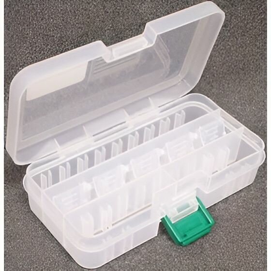 Коробка для приманок Kosadaka TB-M08 для приманок и мелочей, прозрачная, 3 продольные секции+доп. вставки,138х77х31мм