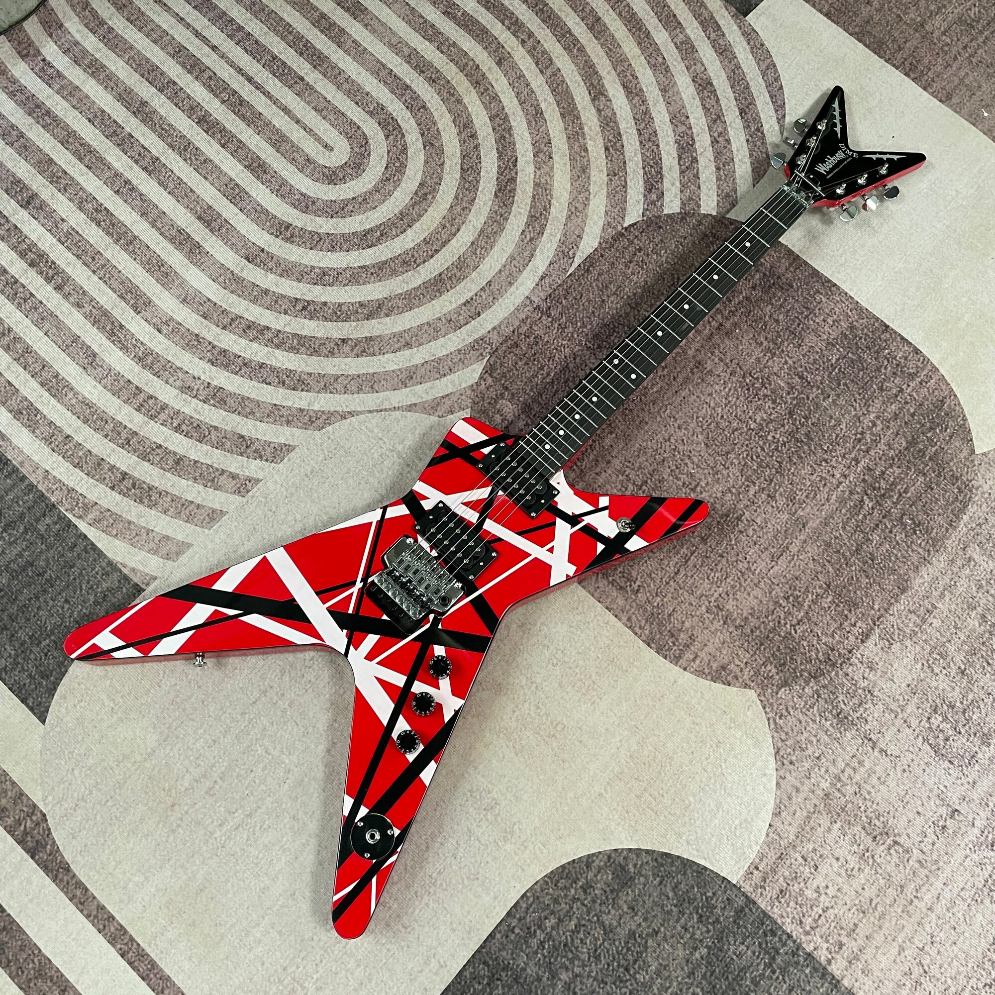 Полосатая электрогитара 6-струнная гитара