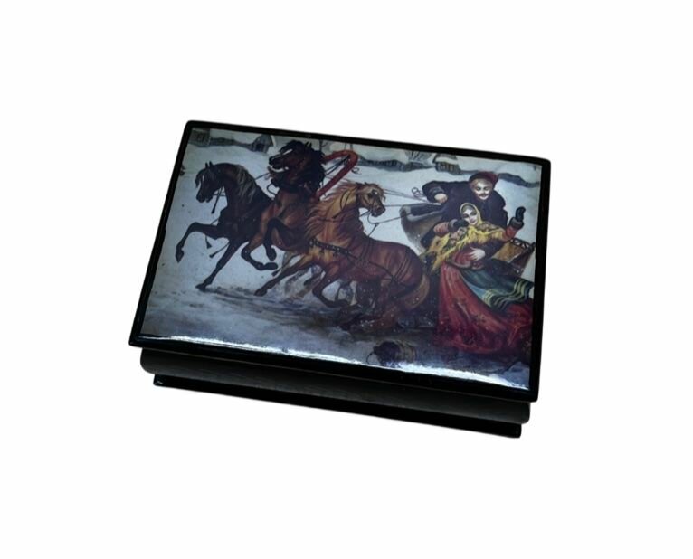 Шкатулка "Парочка на тройке" СССР