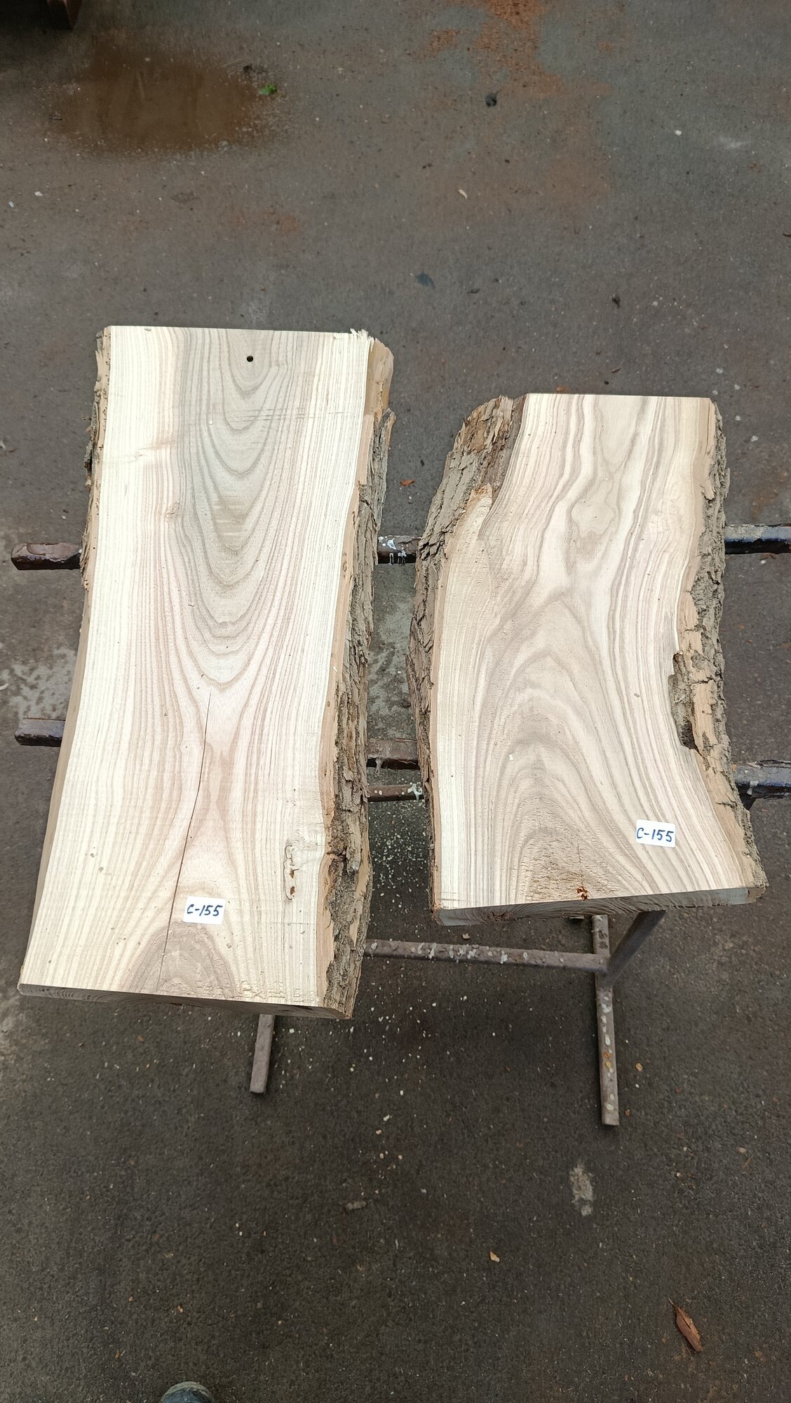 Слебы из массива ясеня 65х25х4,5см,50х26х4,5см(С155), комплект из 2-х досок из массива дерева