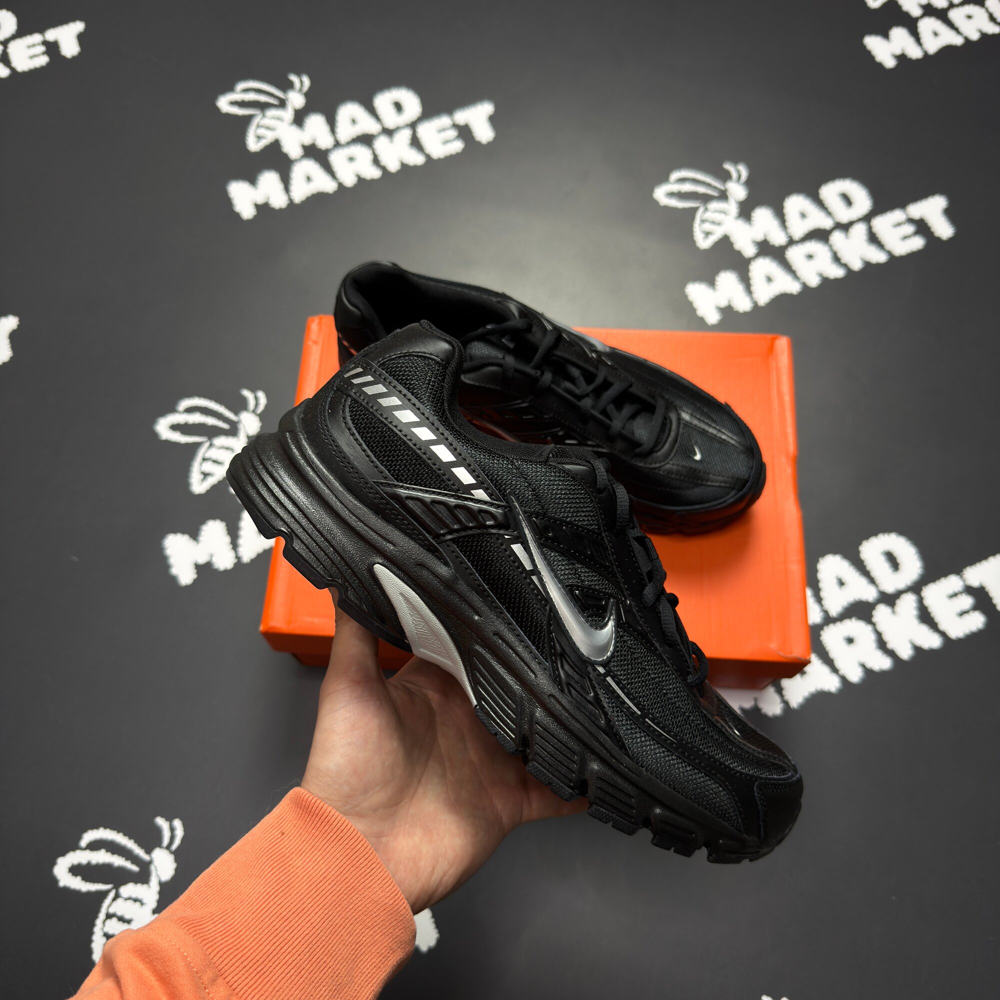 Кроссовки Initiator