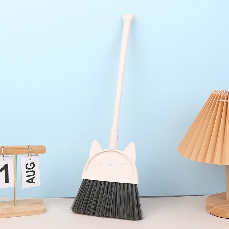 Детский веник, совок для мусора, набор игрушек