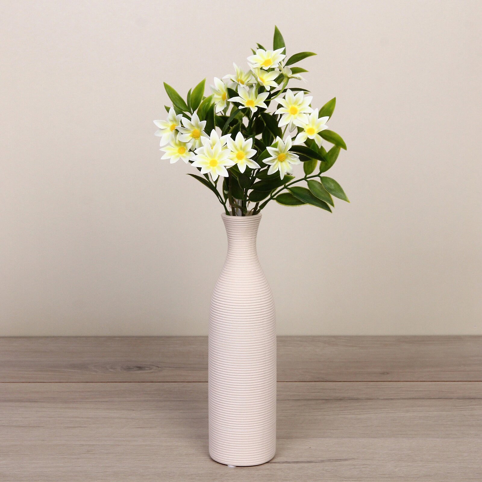 Искусственные цветы «Волшебство лета» космея, 15 цветков, белые с желтым центром, 32 см, пластик