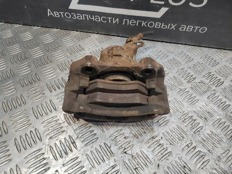 Суппорт тормозной Правый Передний Volkswagen Passat 1992 (ABS199786) Б/У с пробегом Арт. 357615124AX — фото 1