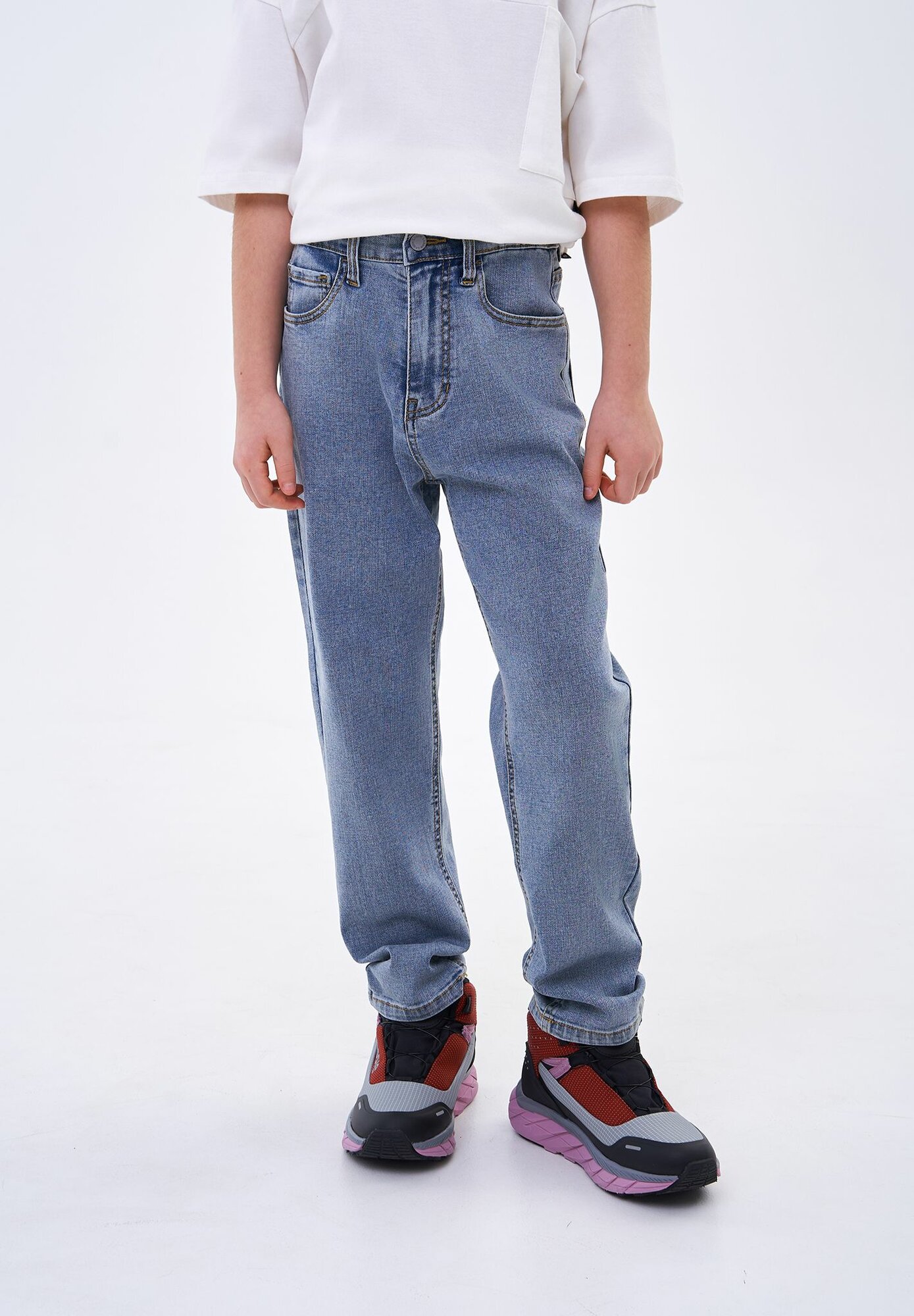 Джинсы Весна-лето 2025