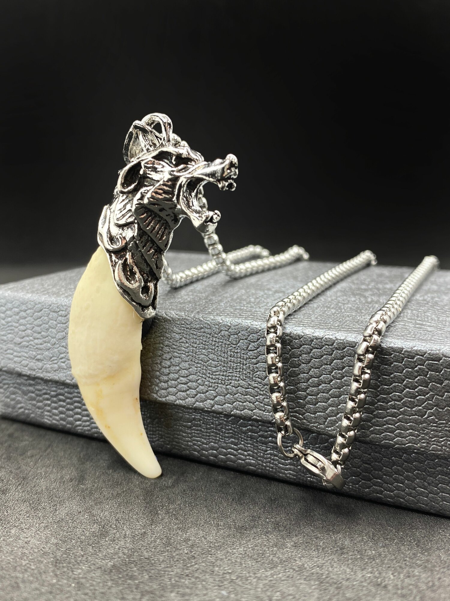 Славянский оберег Волчий Клык магический кулон амулет Зуб Волка