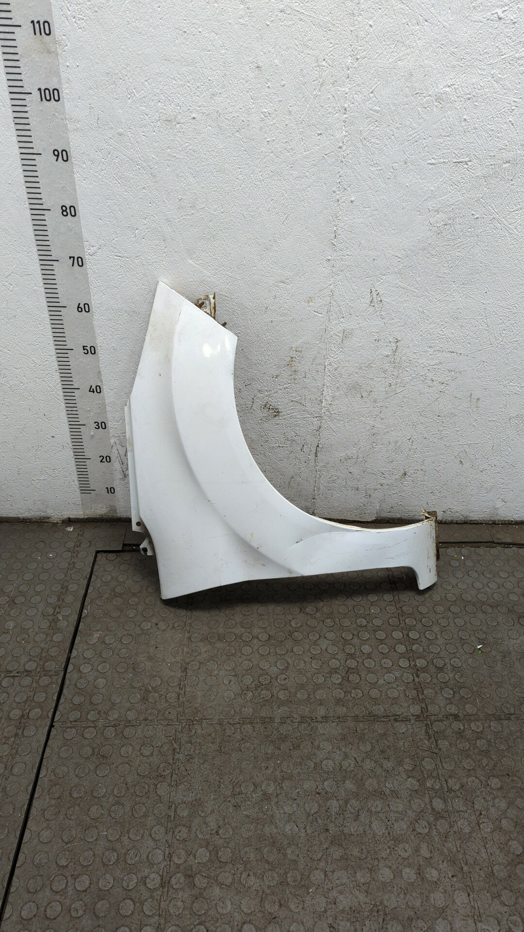 Крыло правое переднее Ford Fiesta Б/У