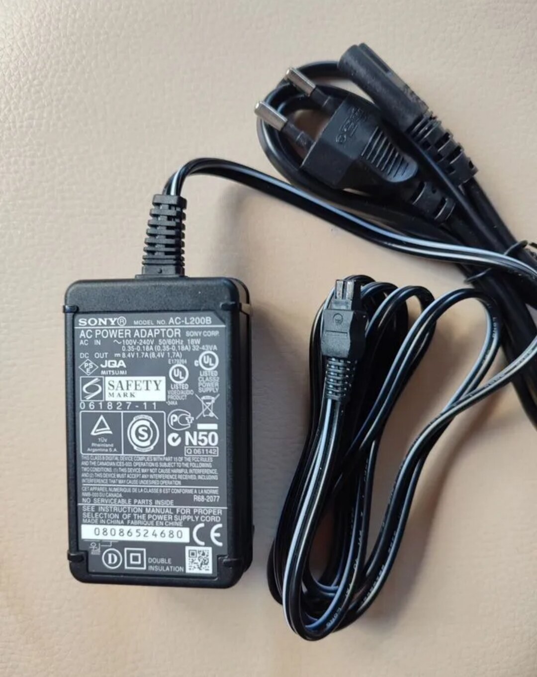 Сетевой адаптер Sony AC-L200 для видео камер Sony, Новое зарядное устройство
