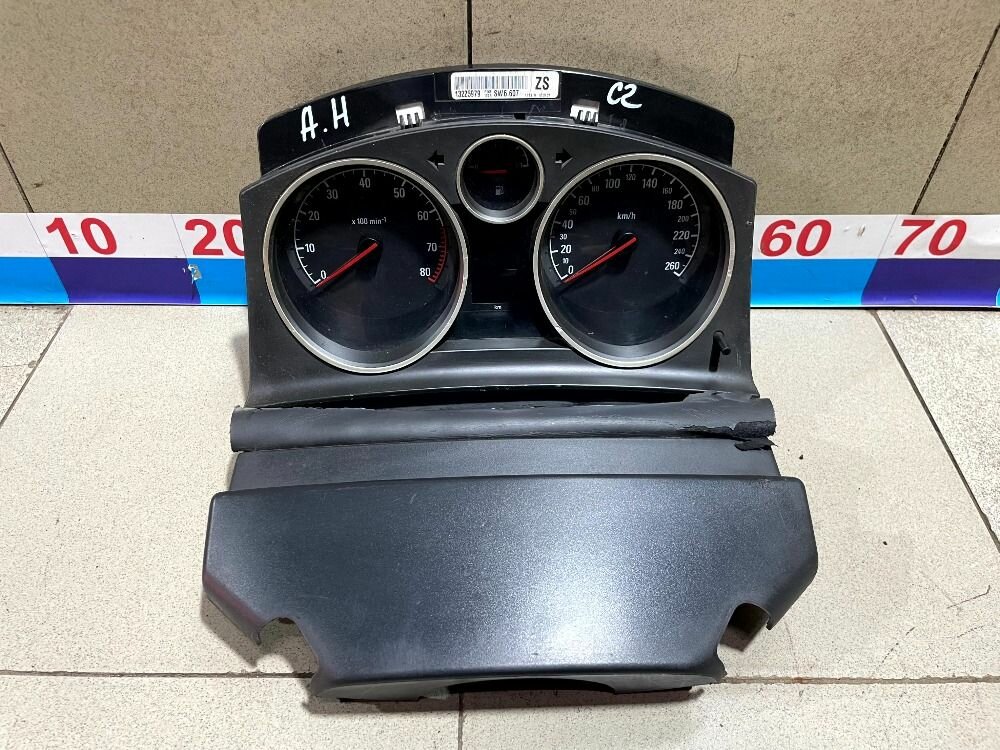 Панель приборов Opel Astra H