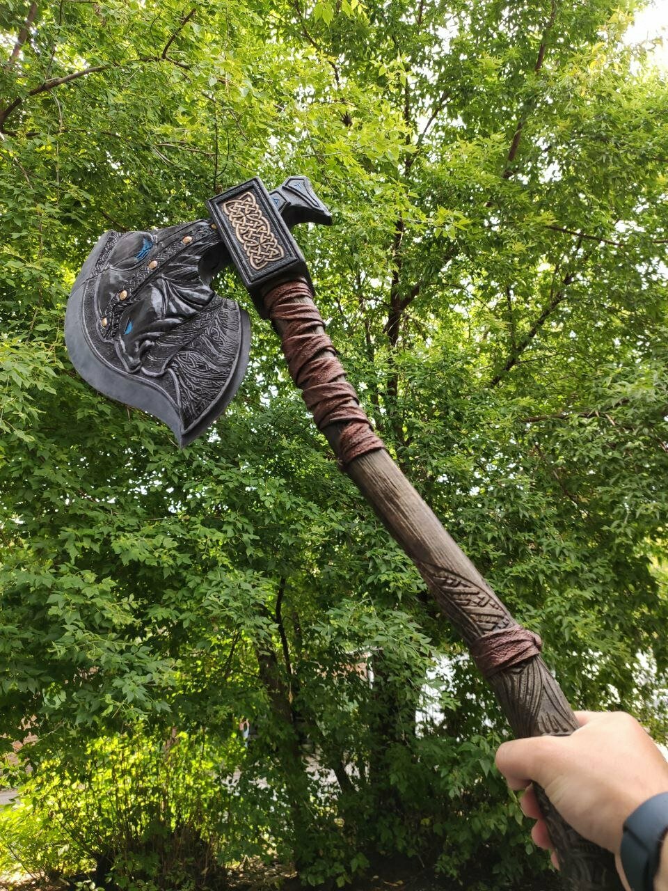 Статуэтка - Топор Викингов, 75 см