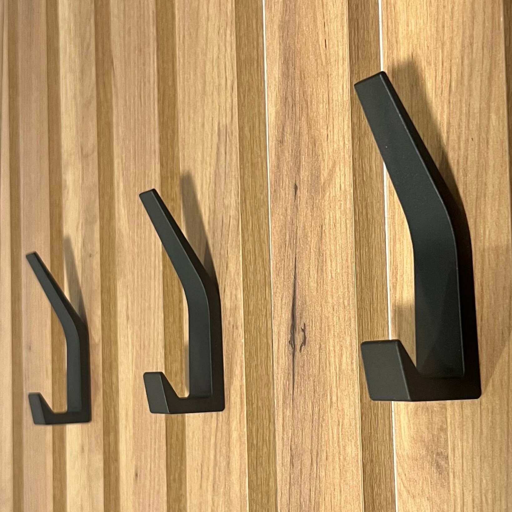 Крючок настенный КрБ, ABS-пластик, цвет черный, 3 шт, "Мебельно"