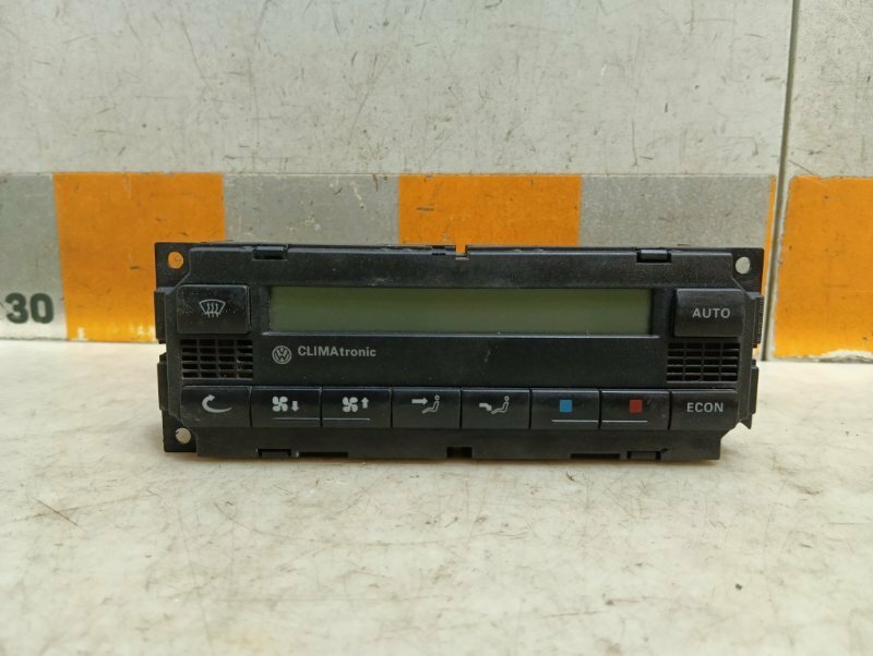 Б/У печкой Блок управления отопителем Volkswagen Passat 1997 B5 456565 VAG арт. 1J1907044