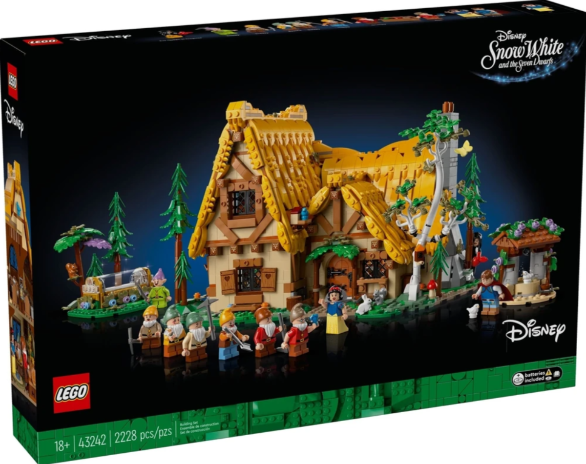 Конструктор LEGO Disney 43242 Домик Белоснежки и семи гномов, 2228 дет.