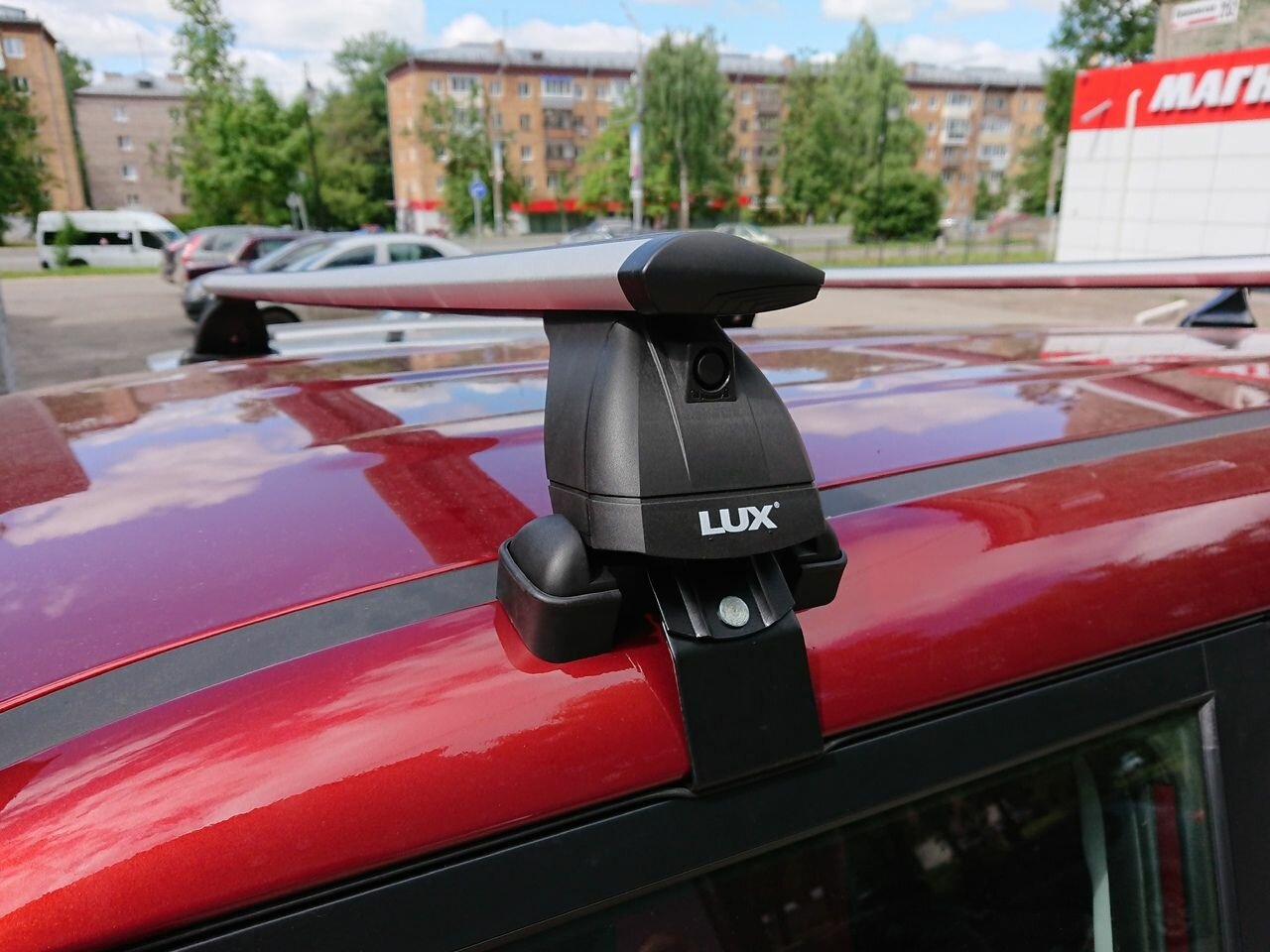 Багажник на гладкую крышу LUX БК3 для Hyundai Santa Fe IV 2018 г. в - 2023 г. в. с крыловидными дугами 1,2 м / Багажник для Хендай Санта Фе 4