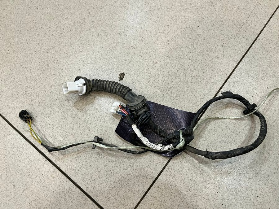Проводка двери задней от Kia Spectra 2000-2011