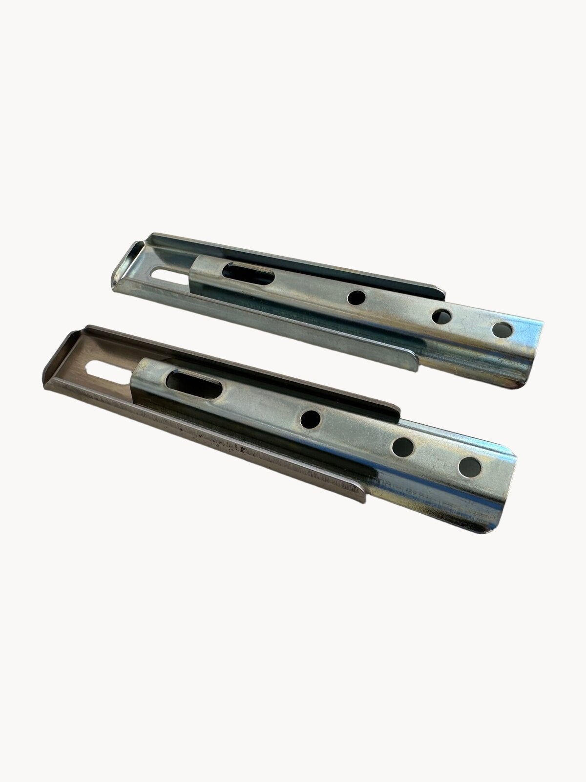 Зацеп мебельный (Салазки) покрытие цинк(цена указана за комплект 2шт) модернизированные