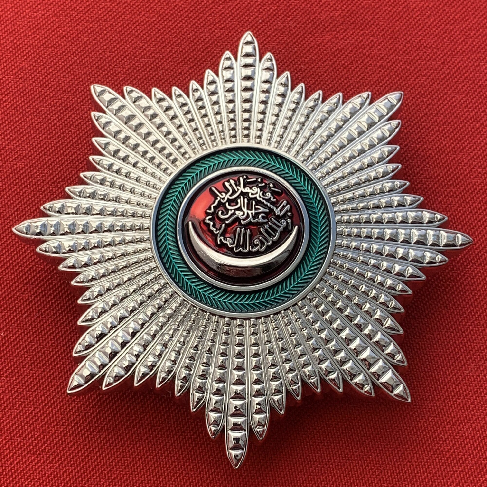 Звезда ордена Османие, муляж иностранной награды. Размер 60х60 мм.