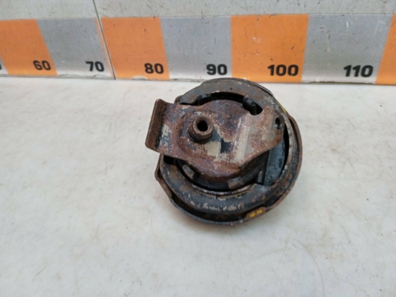 Б/У подушка двигателя Опора двигателя Volkswagen Passat 1990 B3 396451 VAG арт. 396451
