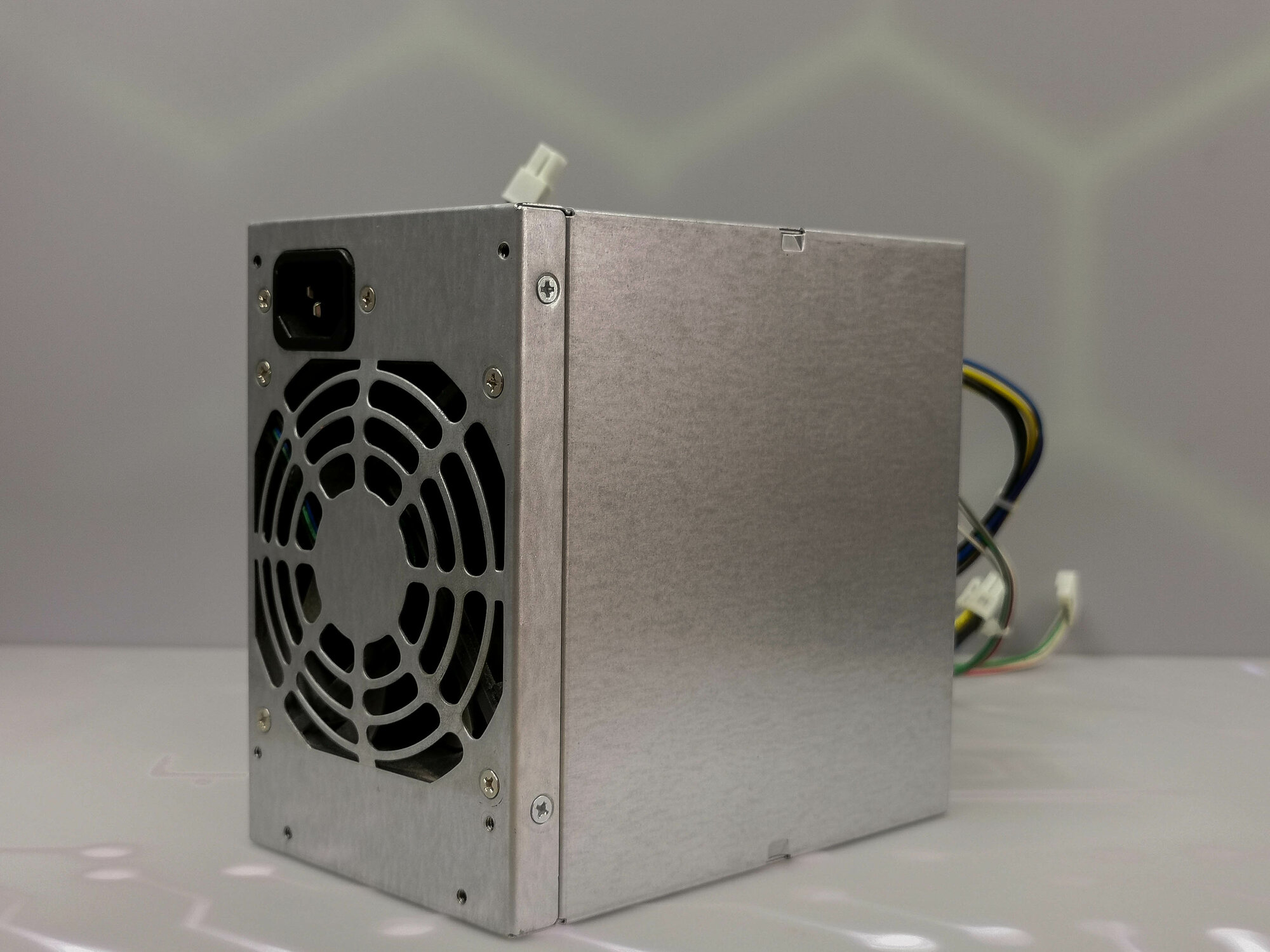Блок Питания HP 611483-001 PS-4321-1HB 320W вентилятор 80mm fan ATX для сервера