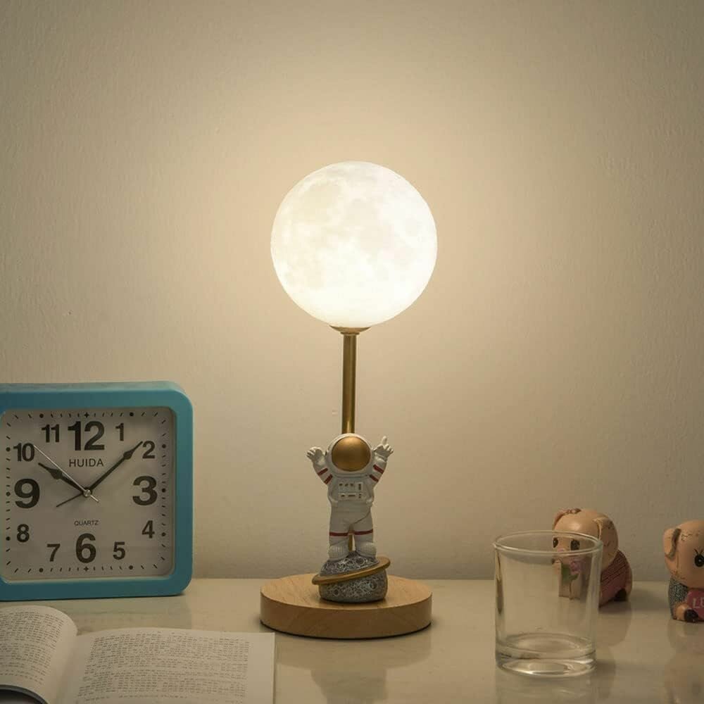 Светодиодная настольная лампа Astronaut moon LED для девочек, спальни, гостиной, романтического освещения