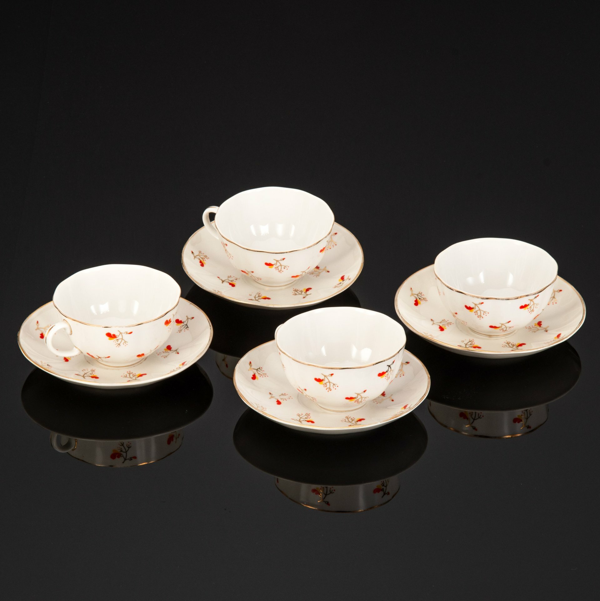 Набор чайных пар "Коралловый горошек" на 4 персоны