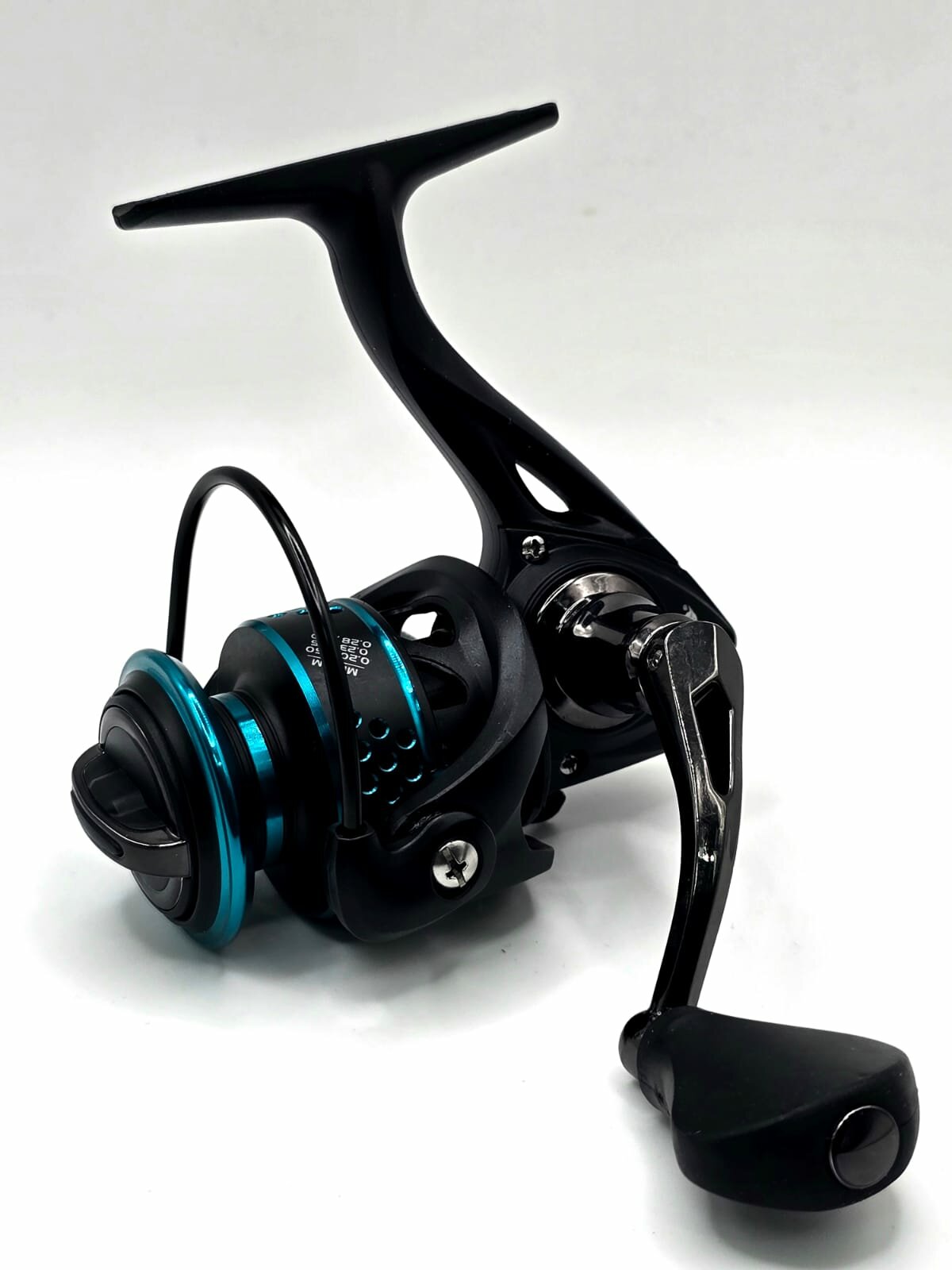 Катушка DAYQ "Lena" 900, вес 151гр, фрикцион 3кг, передаточное число 5.0:1, подшипники: 3+1