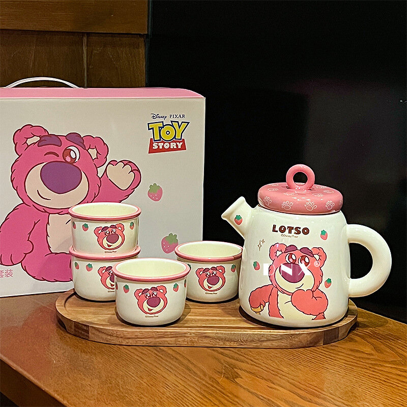 Новый набор из одной кастрюли с клубничным мишкой, четырех чашек и подноса, керамический чайный сервиз с изображением Винни-Пуха, подарочная коробка, подарок на день рождения, новоселье