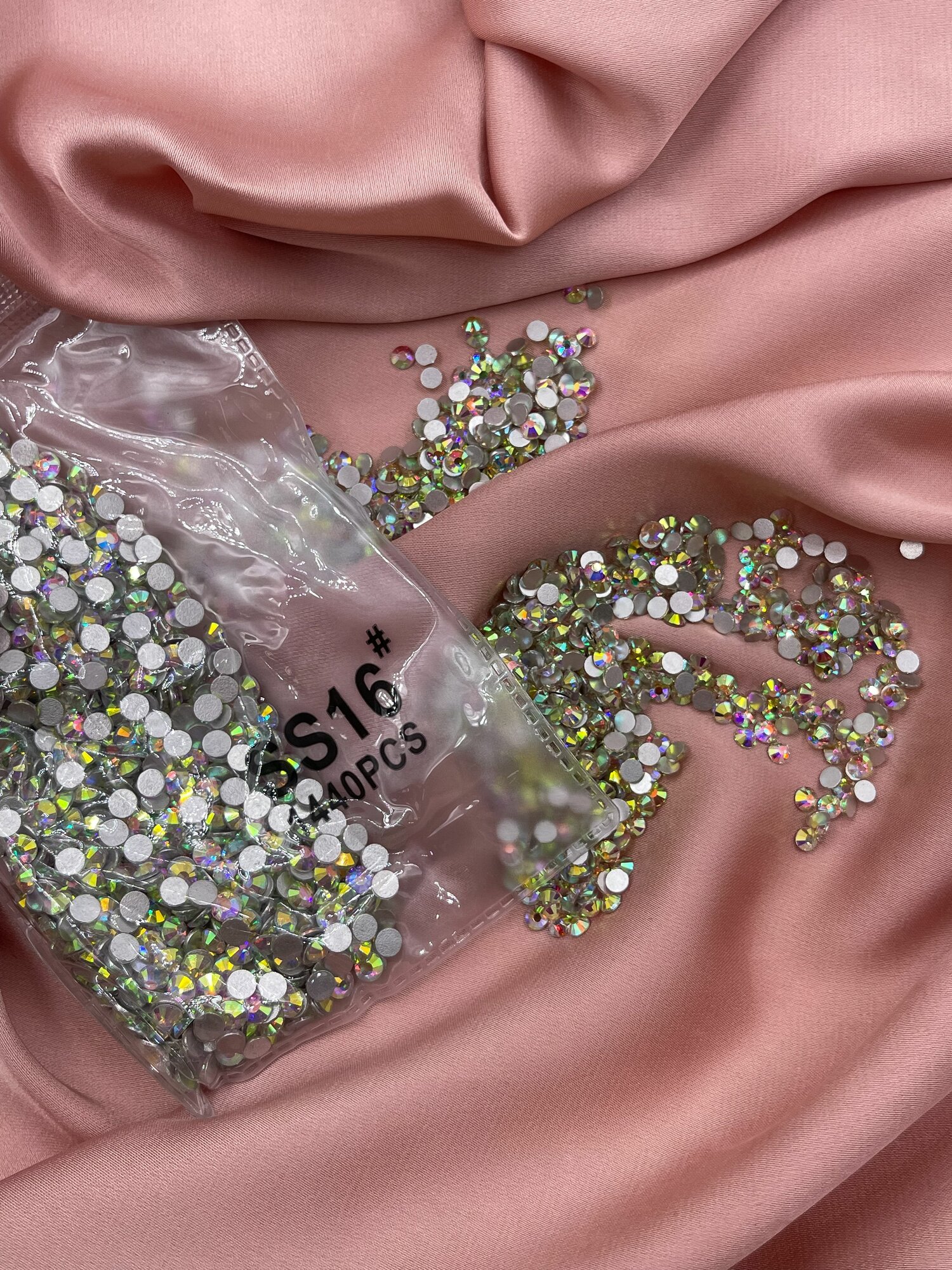 Стразы хамелеон клеевые холодной фиксации SS16, 4мм, 1440шт