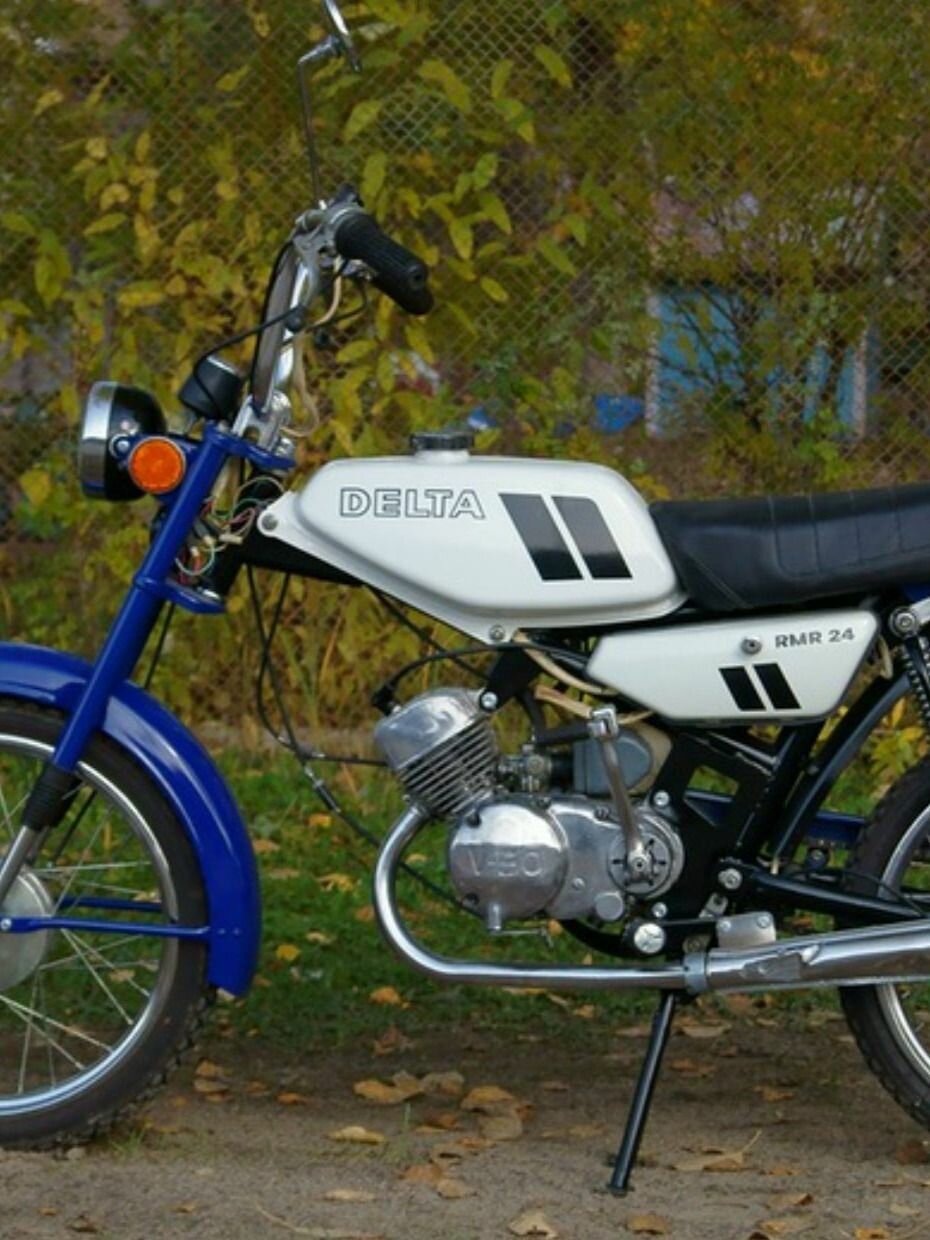 Комплект наклеек на мопед DELTA RMR 24, черный