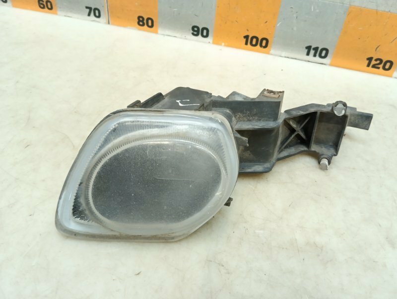 Б/У Фара противотуманная Nissan Maxima 2001 A33 Прав. 422135 NISSAN арт. 261505Y129