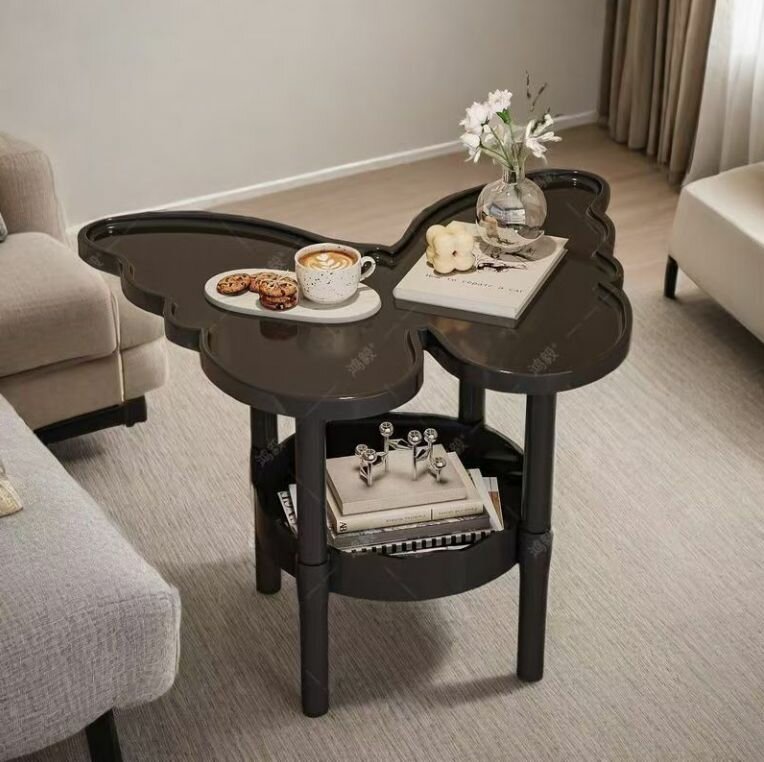 Маленький журнальный столик-бабочка в новом стиле -украшение прикроватного столика в спальне