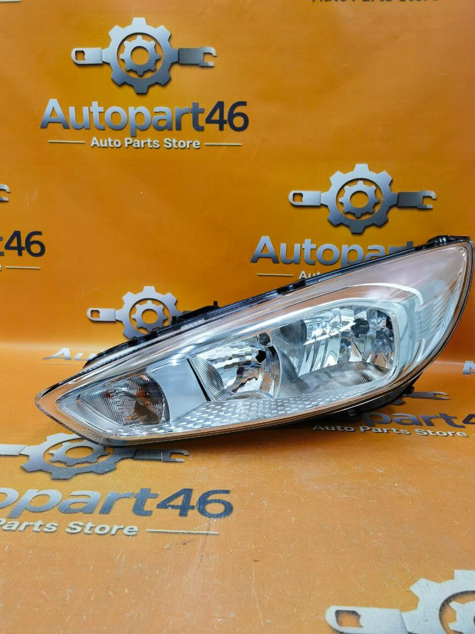 Фара левая Фокус 3 FORD FOCUS 3 Хром рест с 2015 по 2019 год электрокорректор