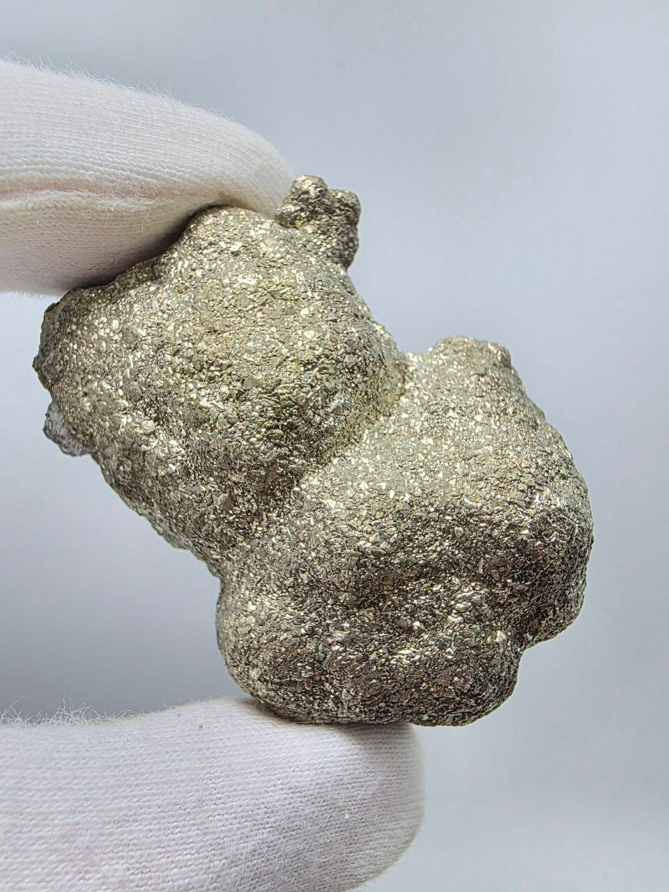 Пирит 57 мм, 144 г.