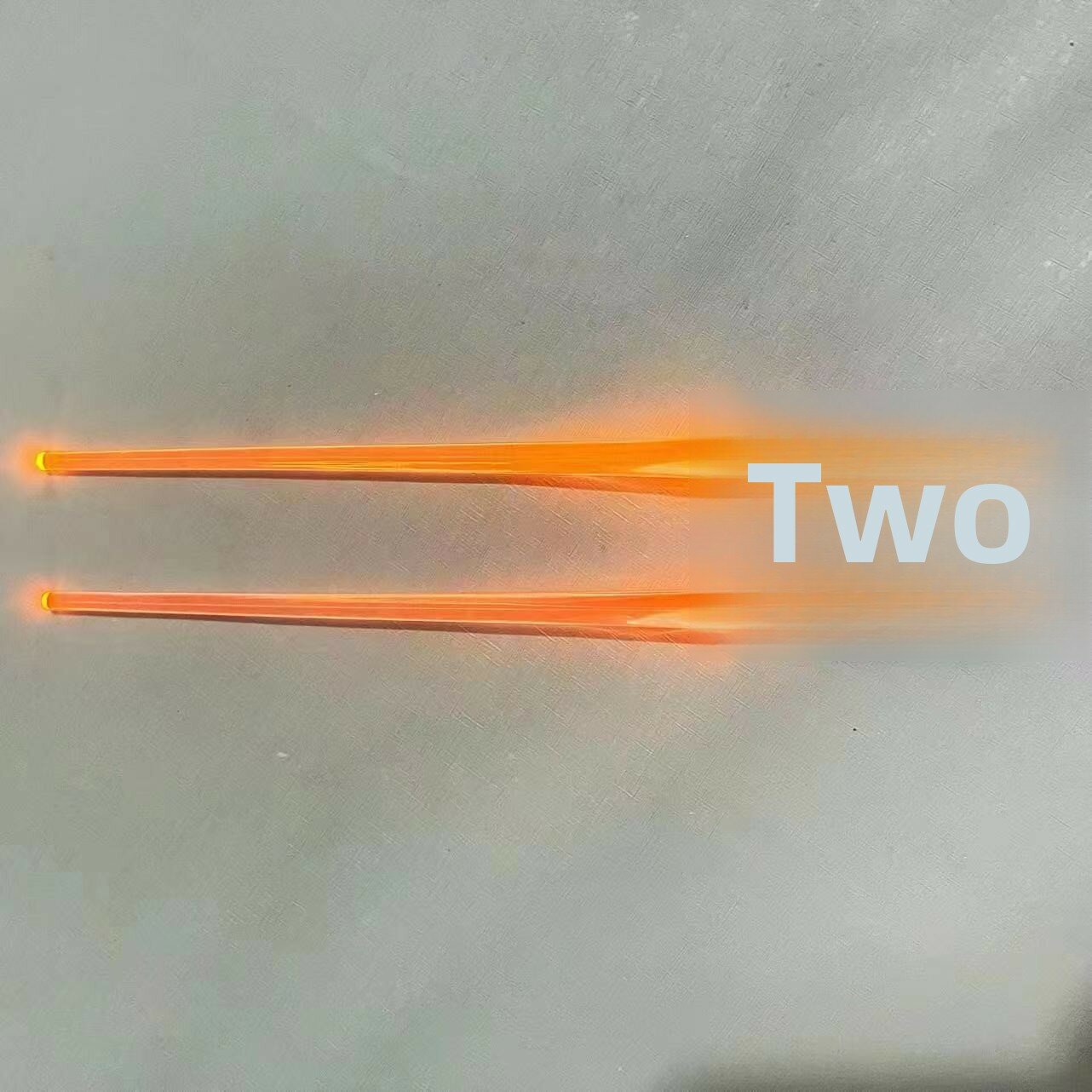 Светящиеся палочки для еды [Дизайн лого], мигающие световые палочки для еды, флуоресцентные палочки, многоцветные палочки для еды 9 цветов, палочки для еды для концертов, палочки для еды для вечеринок (1 оранжевая палочка для еды)