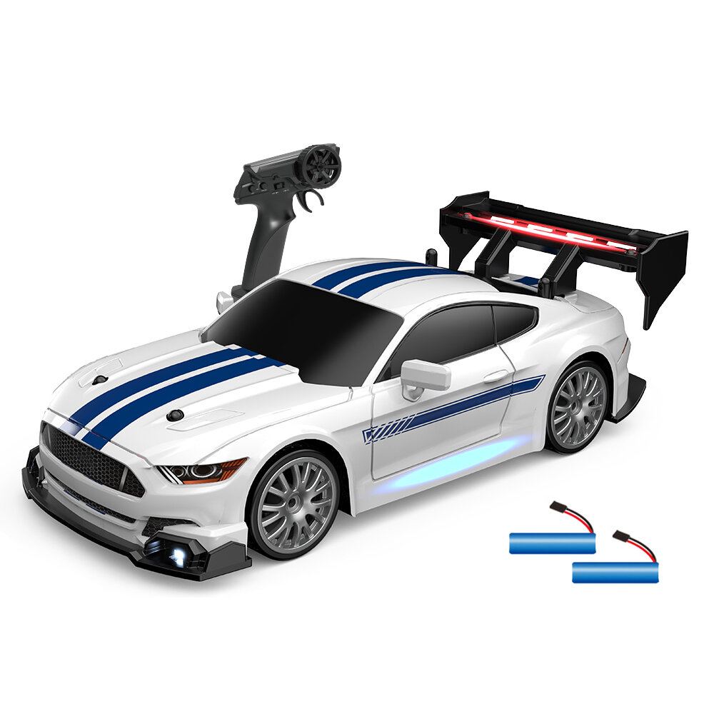 2.4GHz Радиоуправляемая Дрифт-Кар 1:24 10-15км/ч 4WD с Фронтальными Светами, Светами Поддона, Светами Хвостового Крыла, Заменяемыми Колесами и 1 АКБ